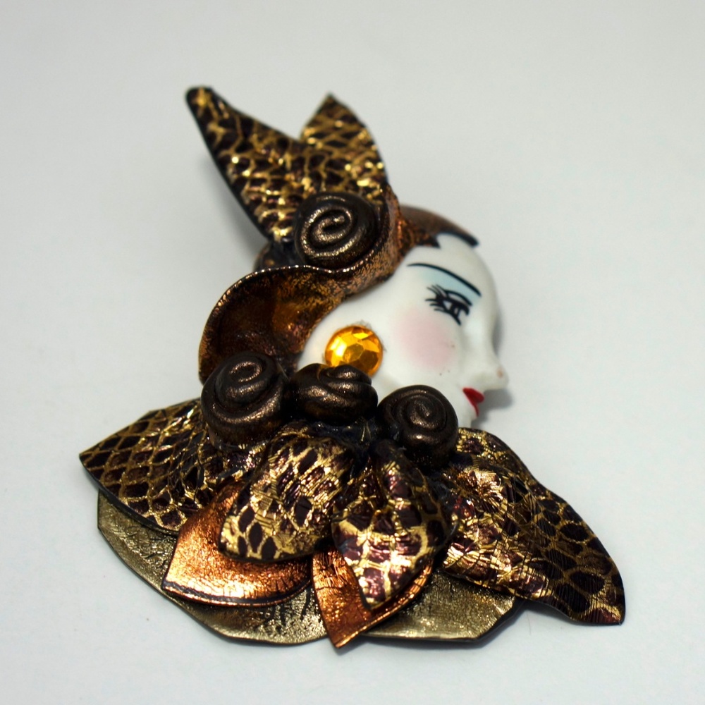 20s Inspired Lady Brooch Vintage - Gem